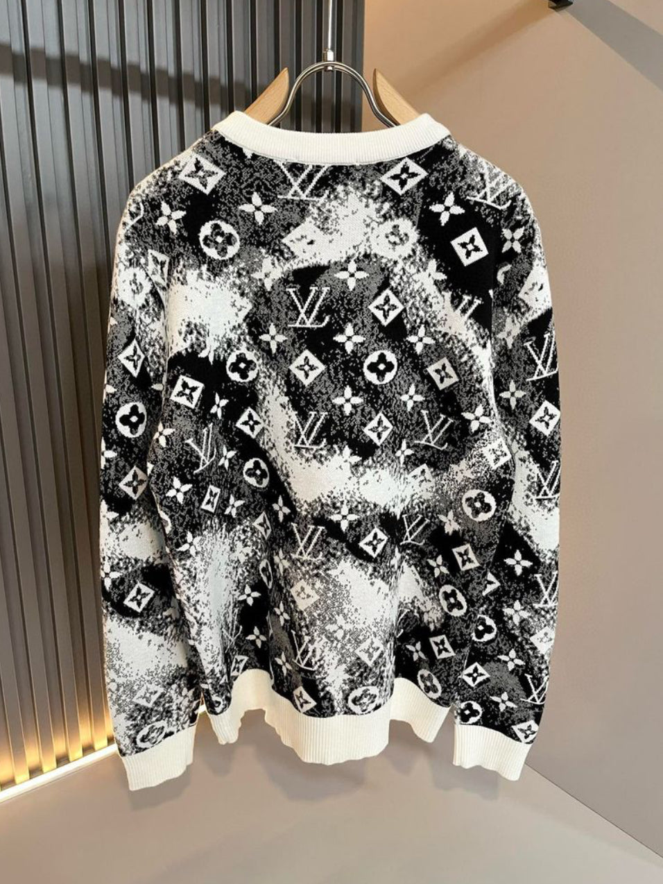 Monogram L*V – B13FASHION